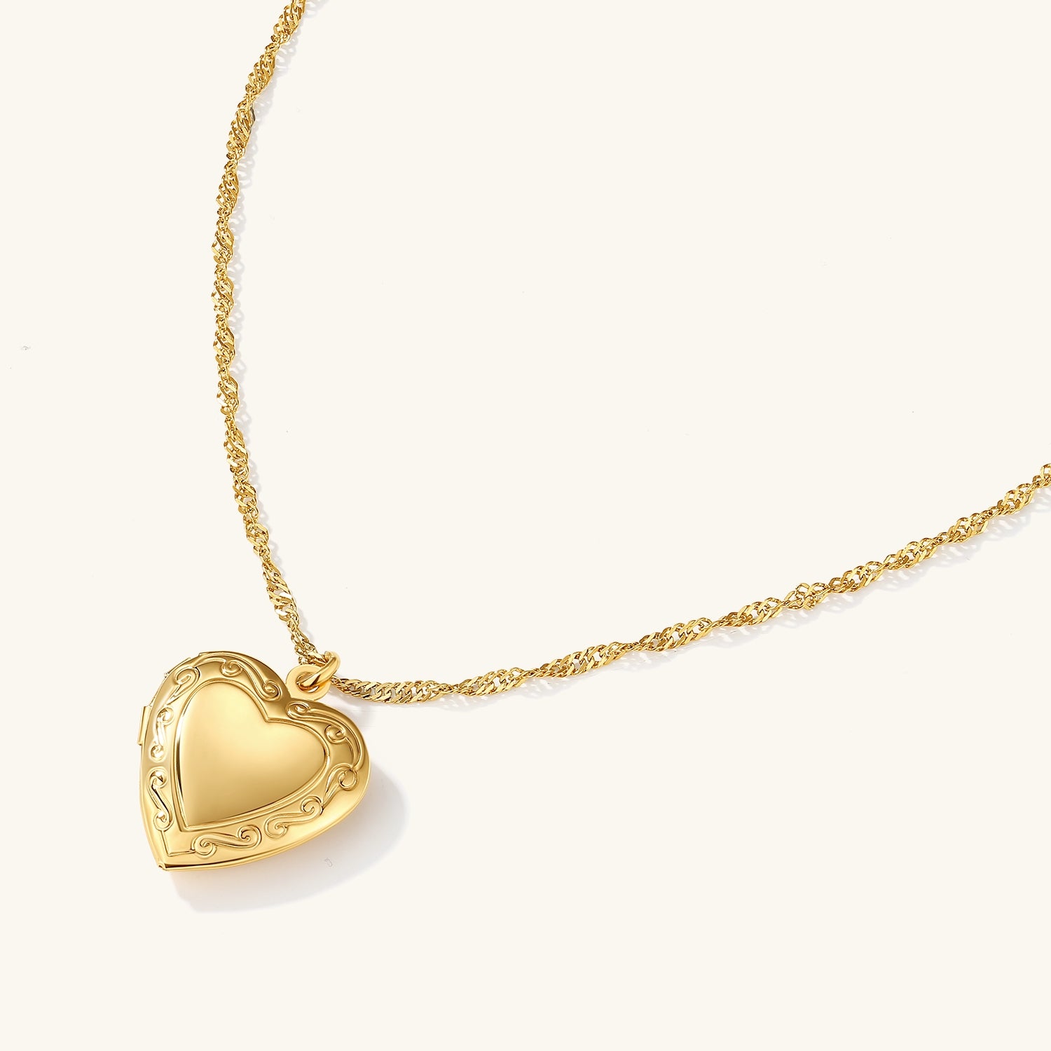 Mini Heart Locket Necklace | 18k Gold Plated